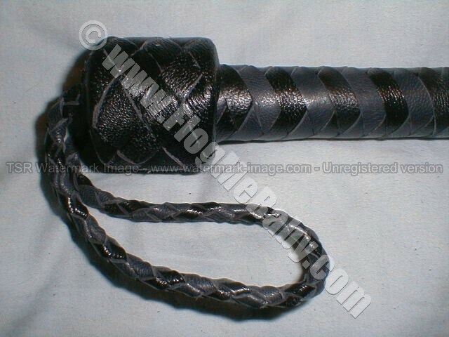 www.FlogMeBaby.com Wonderful Selection of Floggers - Grain Leather ...